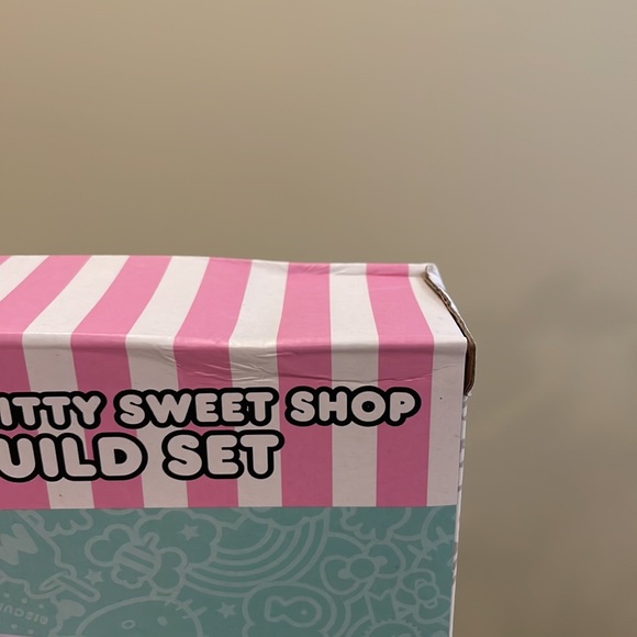 Hello Kitty | Toys | New Hello Kitty Sweet Shop Build Set | Poshmark